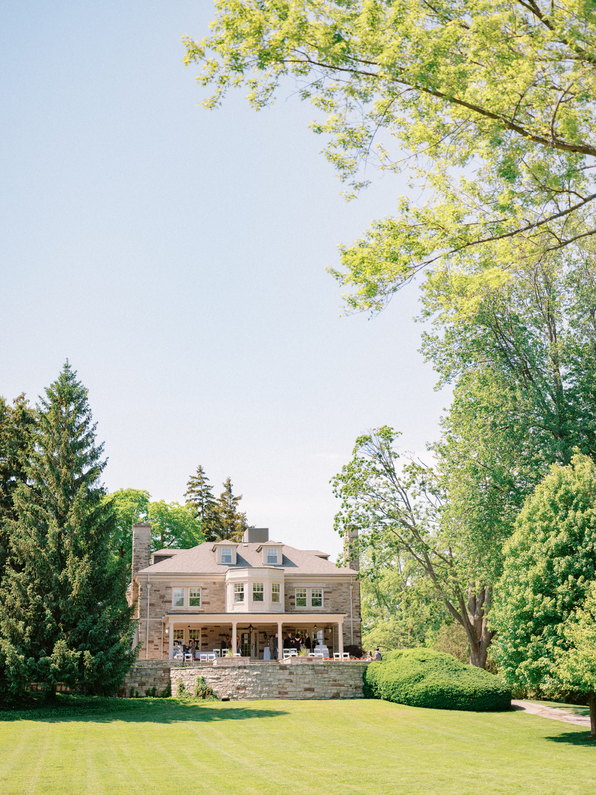 Spring Paletta Mansion Wedding - Forever Wildfield Blog