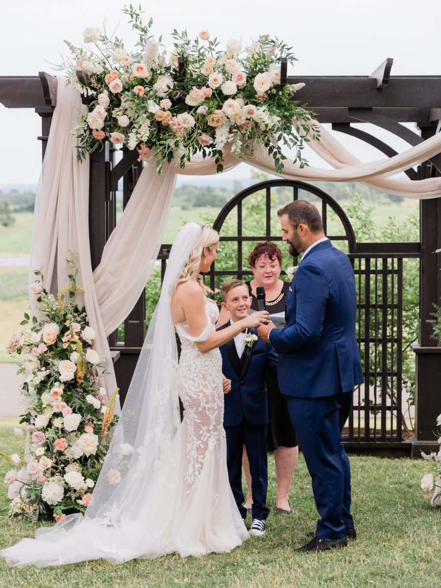 Stunning Earth to Table: The Farm Wedding - Forever Wildfield Blog